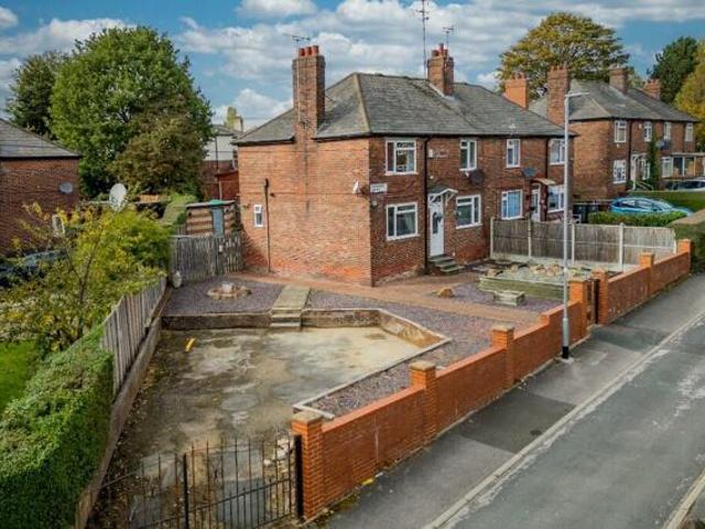 3 Bedroom House Leeds Leeds LS98834294