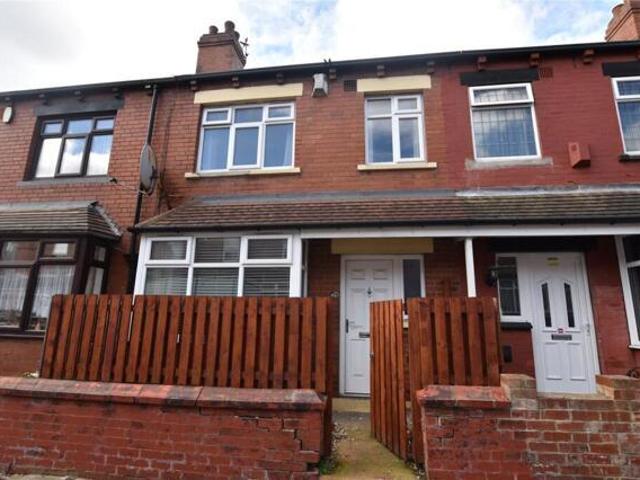 3 Bedroom House Leeds West Yorkshire 101675574
