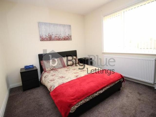 3 Bedroom House Leeds West Yorkshire LS99312121