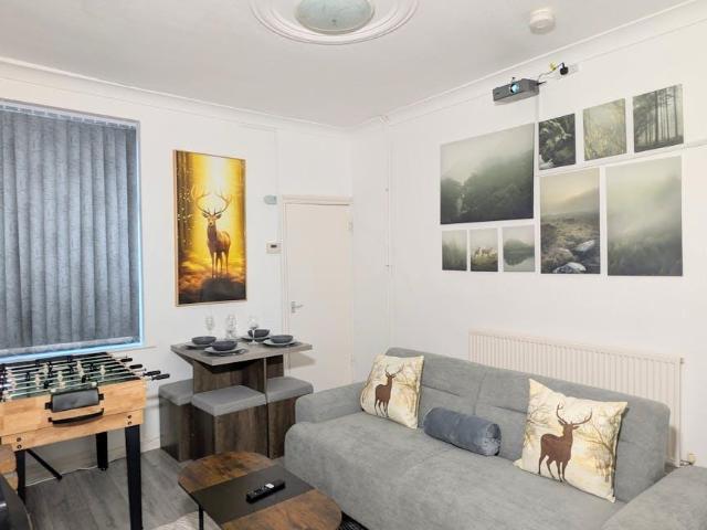 3 Bedroom House Leicester Leicester LS92995398