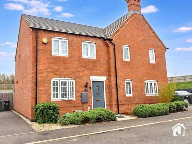 3 Bedroom House Leicester Leicestershire 100614823