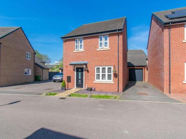 3 Bedroom House Leicestershire Leicestershire 98834847