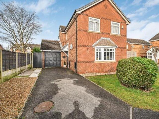 3 Bedroom House Leigh Wigan 98718537