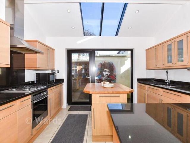 3 Bedroom House Lenham Kent 100685288