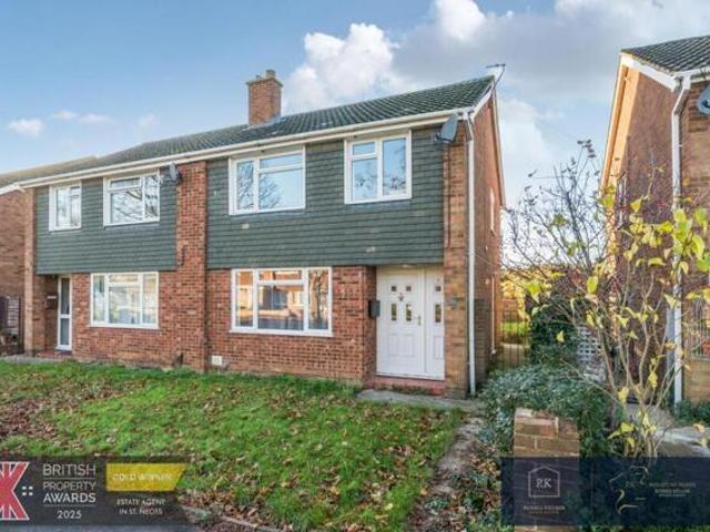 3 Bedroom House Little Paxton Cambridgeshire 100648993