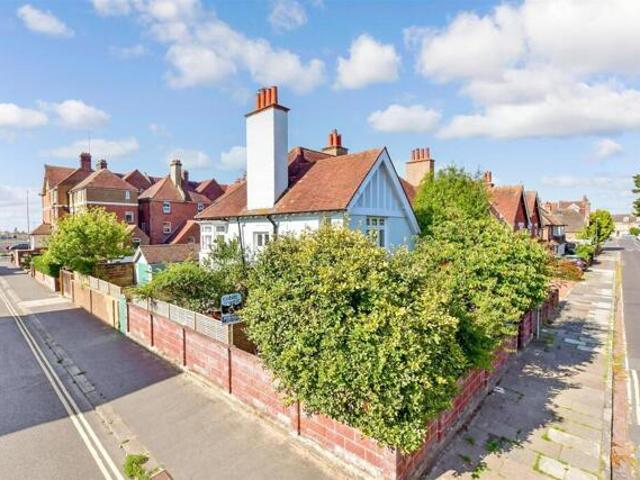 3 Bedroom House Littlehampton West Sussex 100685263