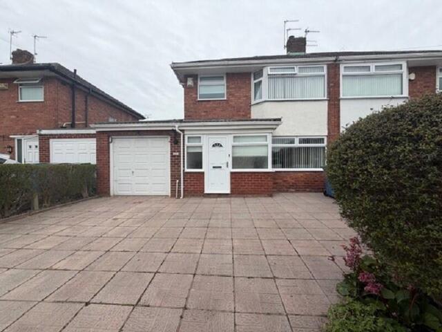 3 Bedroom House Liverpool Merseyside 100824981