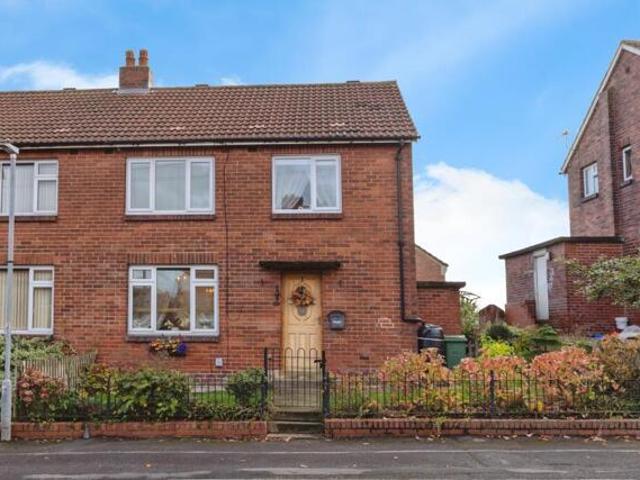 3 Bedroom House Liversedge Kirklees 99277838