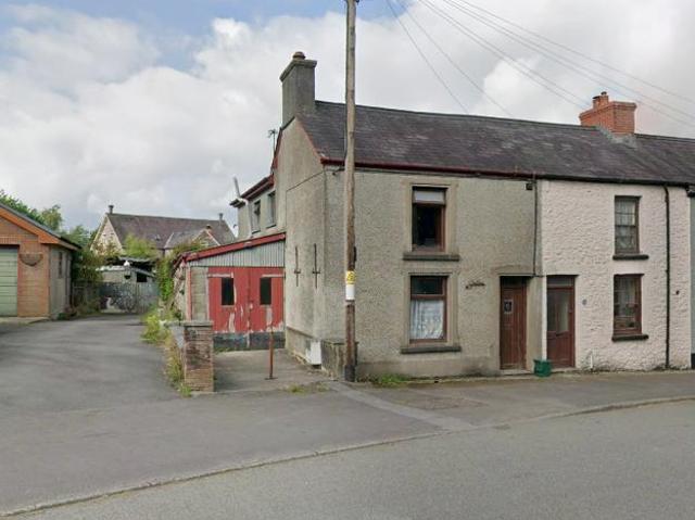3 Bedroom House Llangadog Carmarthenshire LS101892225