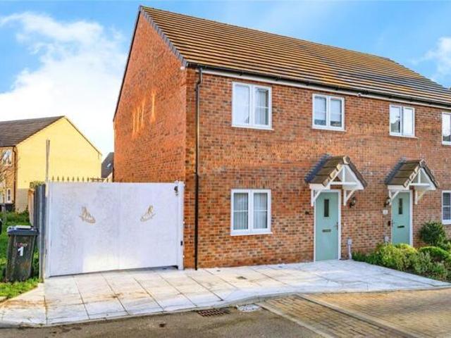 3 Bedroom House Luton Luton 99840565