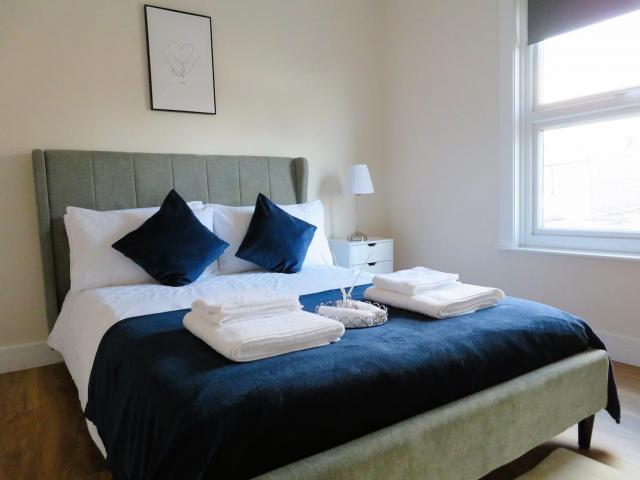 3 Bedroom House Luton Luton LS65825948