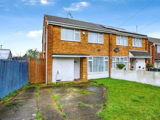 3 Bedroom House Luton Luton LS100096886