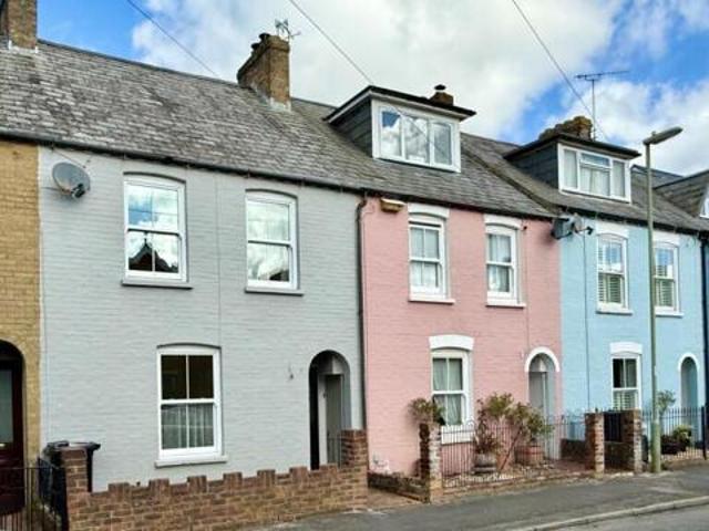 3 Bedroom House Lymington Hampshire 101025584