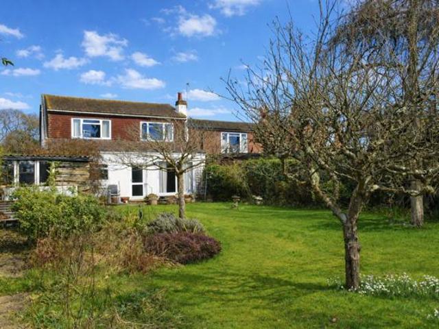 3 Bedroom House Lymington Hampshire 101168464