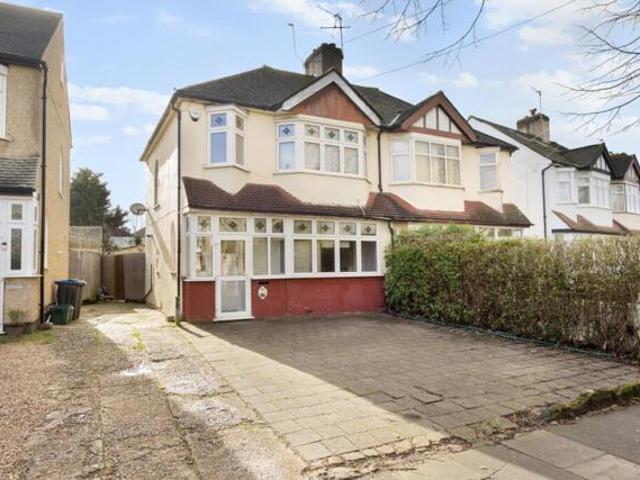 3 Bedroom House Morden Greater London 99437074