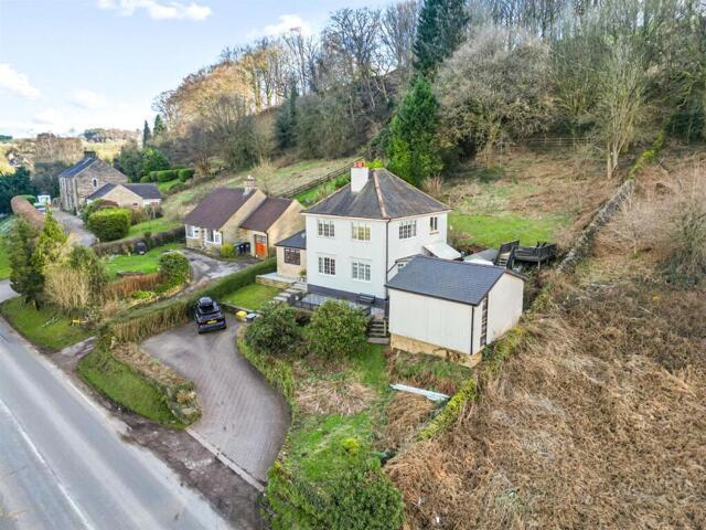 3 Bedroom House Matlock Derbyshire LS99688431
