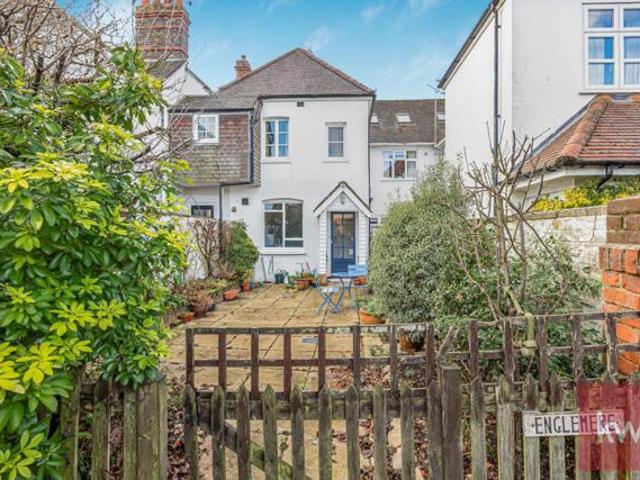 3 Bedroom House Maidenhead Windsor And Maidenhead LS99926268