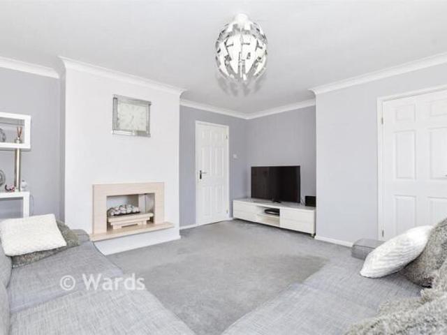 3 Bedroom House Maidstone Kent 99641978