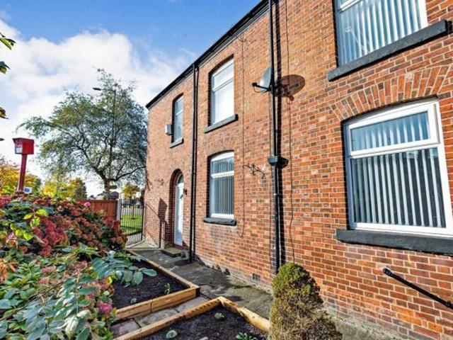 3 Bedroom House Manchester Tameside 100398300