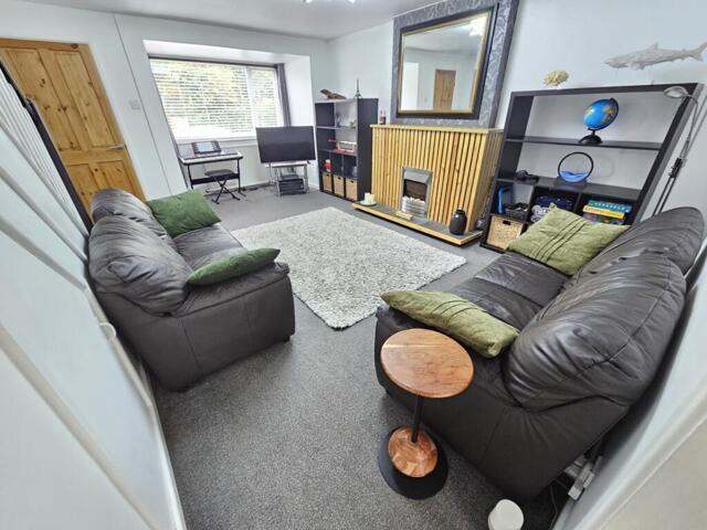 3 Bedroom House Manchester Greater Manchester 101678586