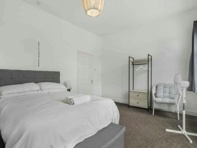 3 Bedroom House Manchester Manchester 101587985