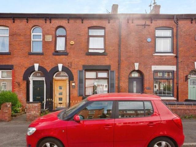3 Bedroom House Manchester Oldham 98765937