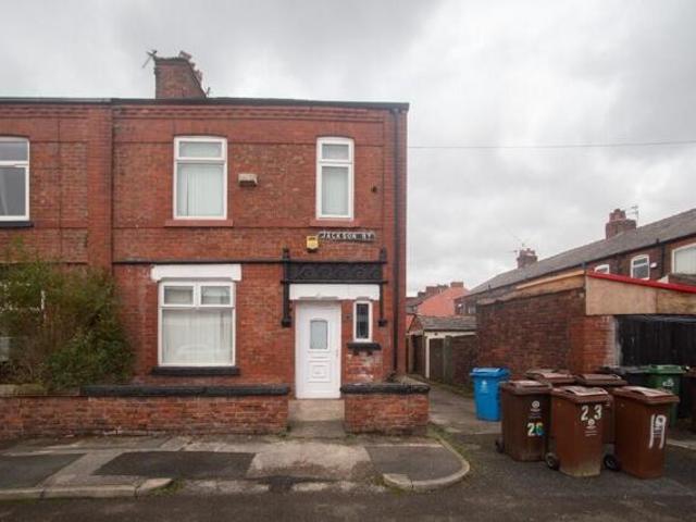 3 Bedroom House Manchester Oldham LS101100232