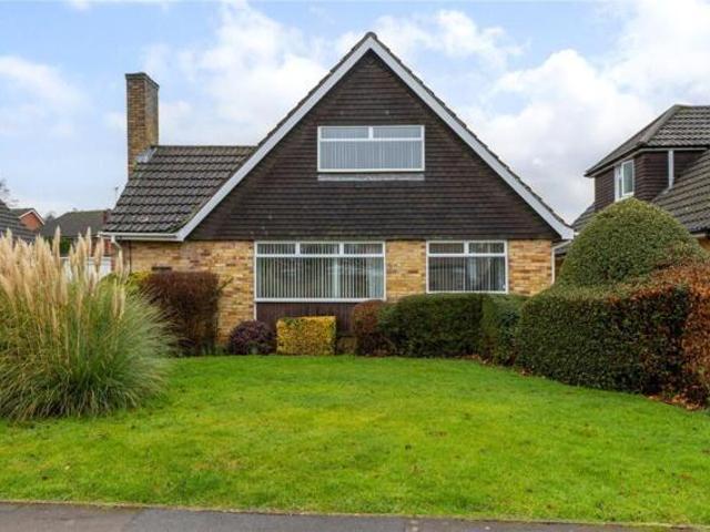3 Bedroom House Marlow Buckinghamshire LS100953687