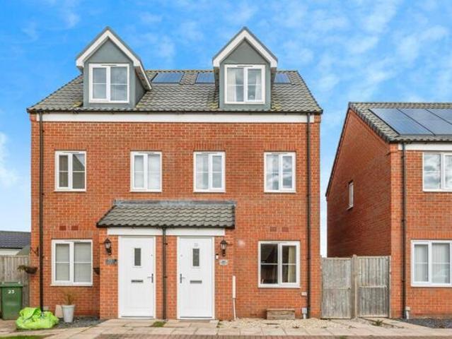 3 Bedroom House Martham Martham 101676793