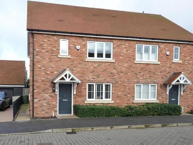 3 Bedroom House Meppershall Meppershall 99029384