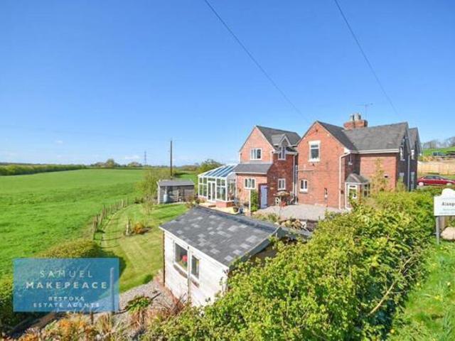 3 Bedroom House Mere Lake Road Mere Lake Road 99688447