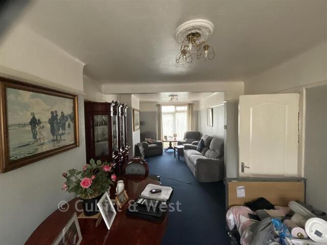 3 Bedroom House Mitcham Great London 99608358