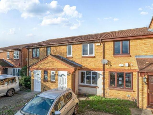 3 Bedroom House Mitcham Greater London 98262554