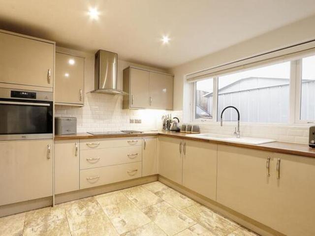 3 Bedroom House Middlesbrough Redcar And Cleveland 101955399