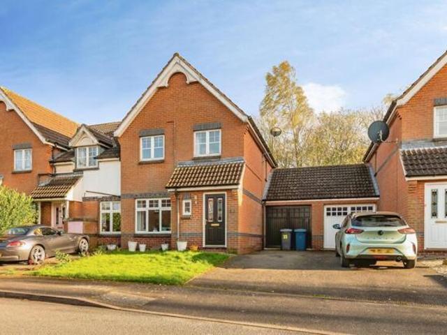 3 Bedroom House Nottingham Nottinghamshire 101168459