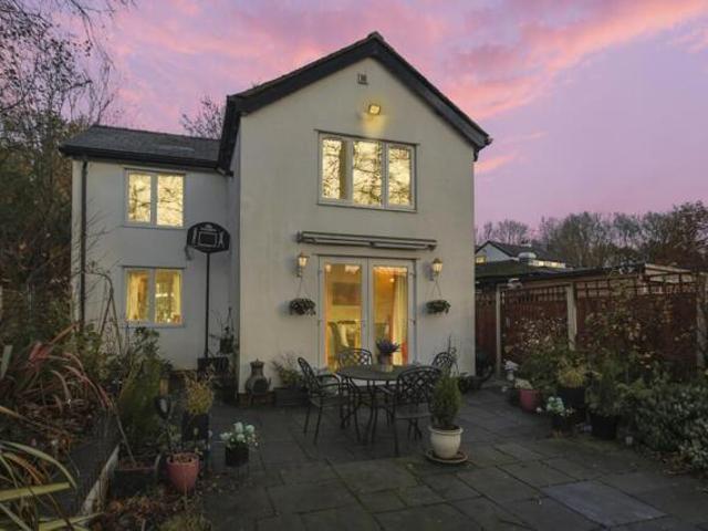 3 Bedroom House Norley Cheshire West And Chester LS98765885