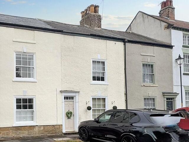 3 Bedroom House North Yorkshire North Yorkshire LS100456743