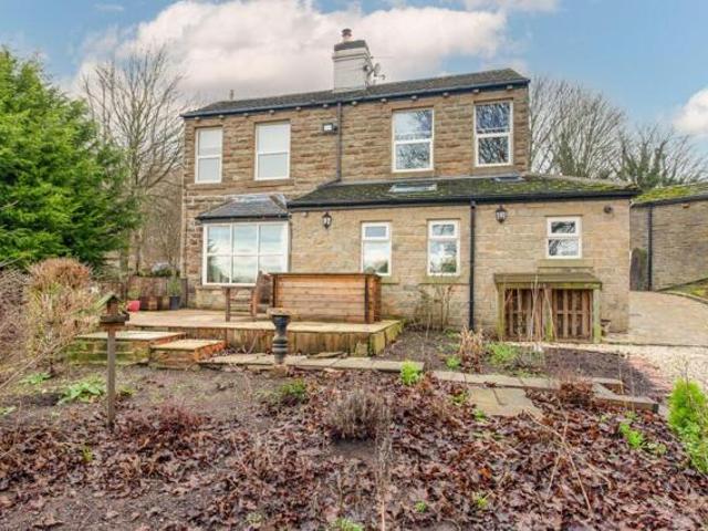 3 Bedroom House North Yorkshire Kirklees LS100786600