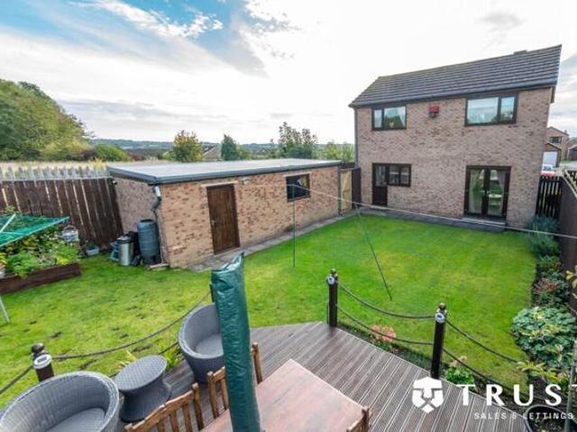3 Bedroom House North Yorkshire Kirklees 100023986