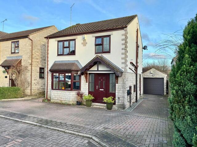 3 Bedroom House North Yorkshire Leeds LS100988135