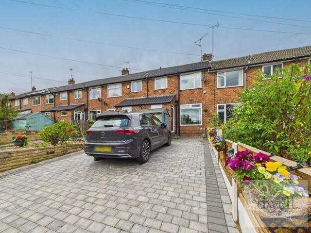 3 Bedroom House North Yorkshire Leeds LS101678146