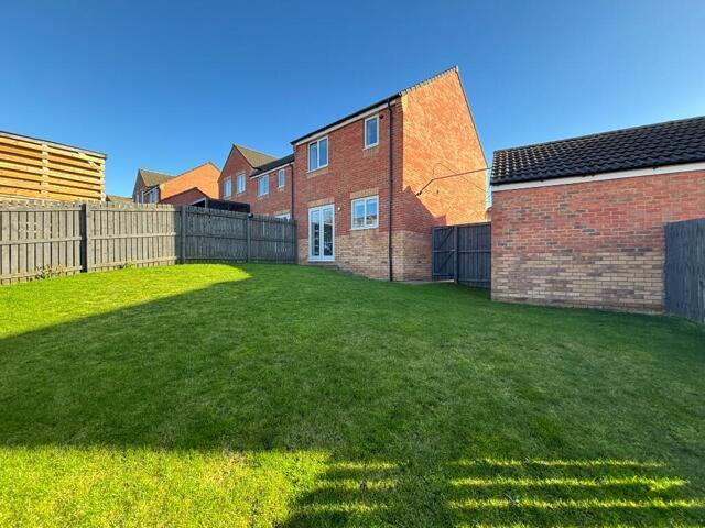 3 Bedroom House North Yorkshire Wakefield 100648845