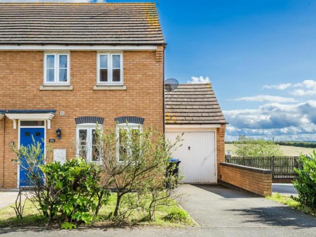 3 Bedroom House Northampton Northampton 104784112