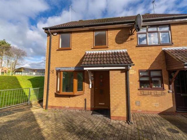 3 Bedroom House Northampton Northamptonshire 99436841