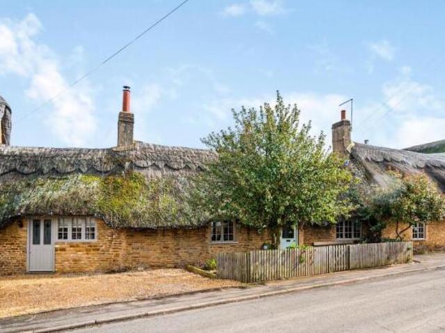 3 Bedroom House Northampton Northamptonshire LS101168602