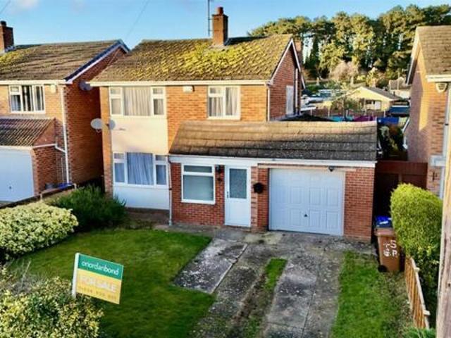 3 Bedroom House Northampton Northamptonshire NORTHAMPTON NN3 LS87767023