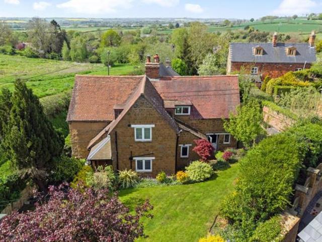 3 Bedroom House Northamptonshire Northamptonshire 100132370