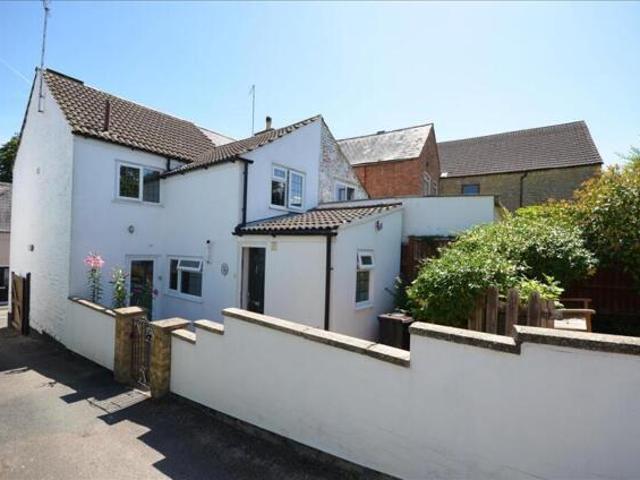3 Bedroom House Northamptonshire Northamptonshire 101892396