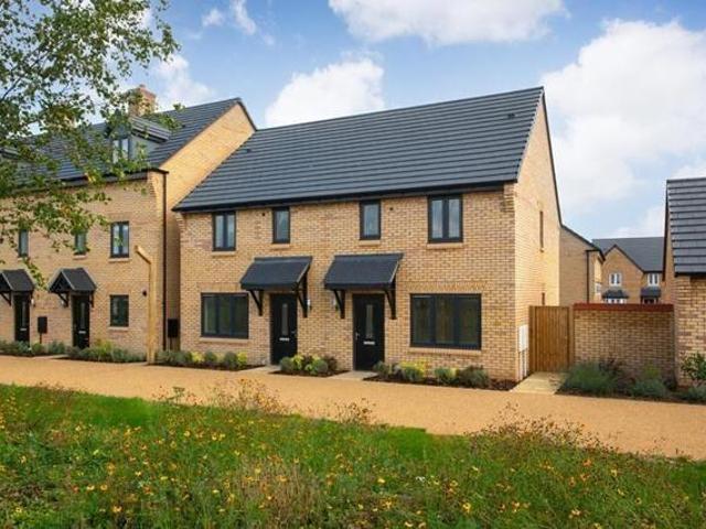 3 Bedroom House Northamptonshire Northamptonshire 99029557