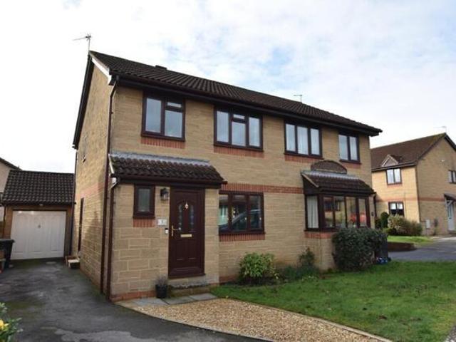 3 Bedroom House Nailsea North Somerset LS99130078